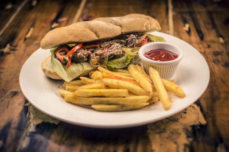 Como montar um buffet a domicílio? - Viabily Blog